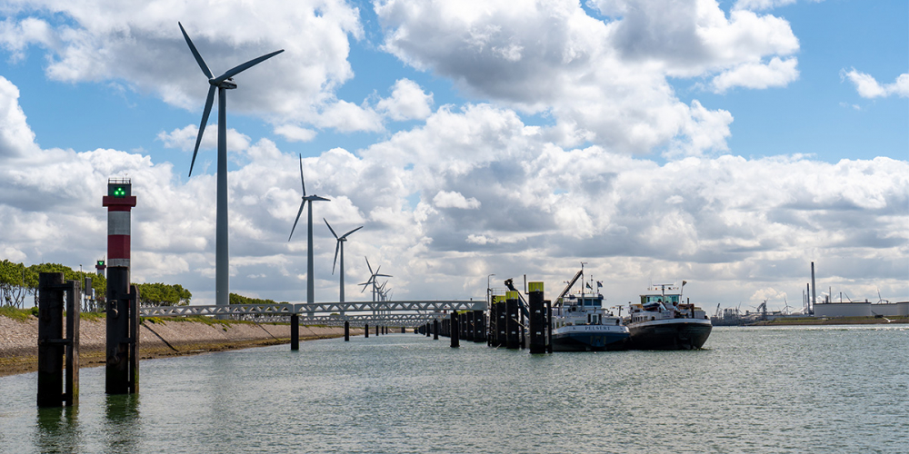 Zero Emission : Port of Rotterdam, A Growing Green Energy Hub | ENGIE ...